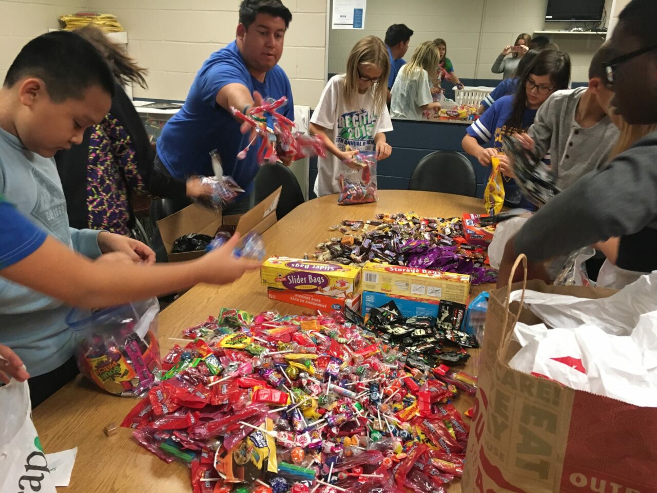 Hamilton Area YMCA Collects Over 850 Pounds of Candy for the Troops ...